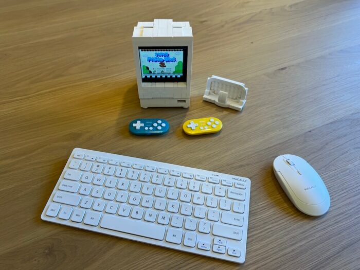Act 2 Art | LEGO Mini Mac: A Raspberry Pi-Powered 1984 Macintosh Replica