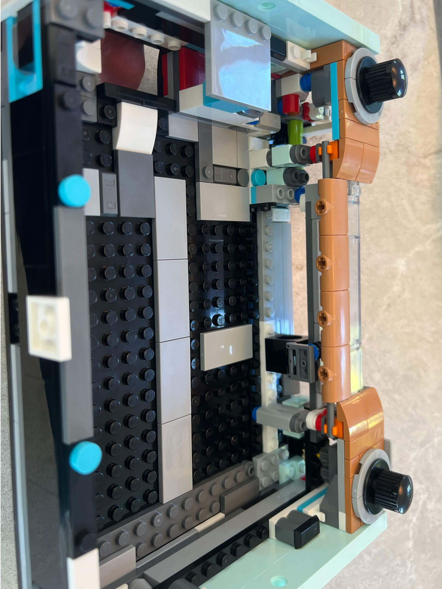 Act2Art | LEGO Retro Radio Upgrade - 1970s Charm with 2020s Technology