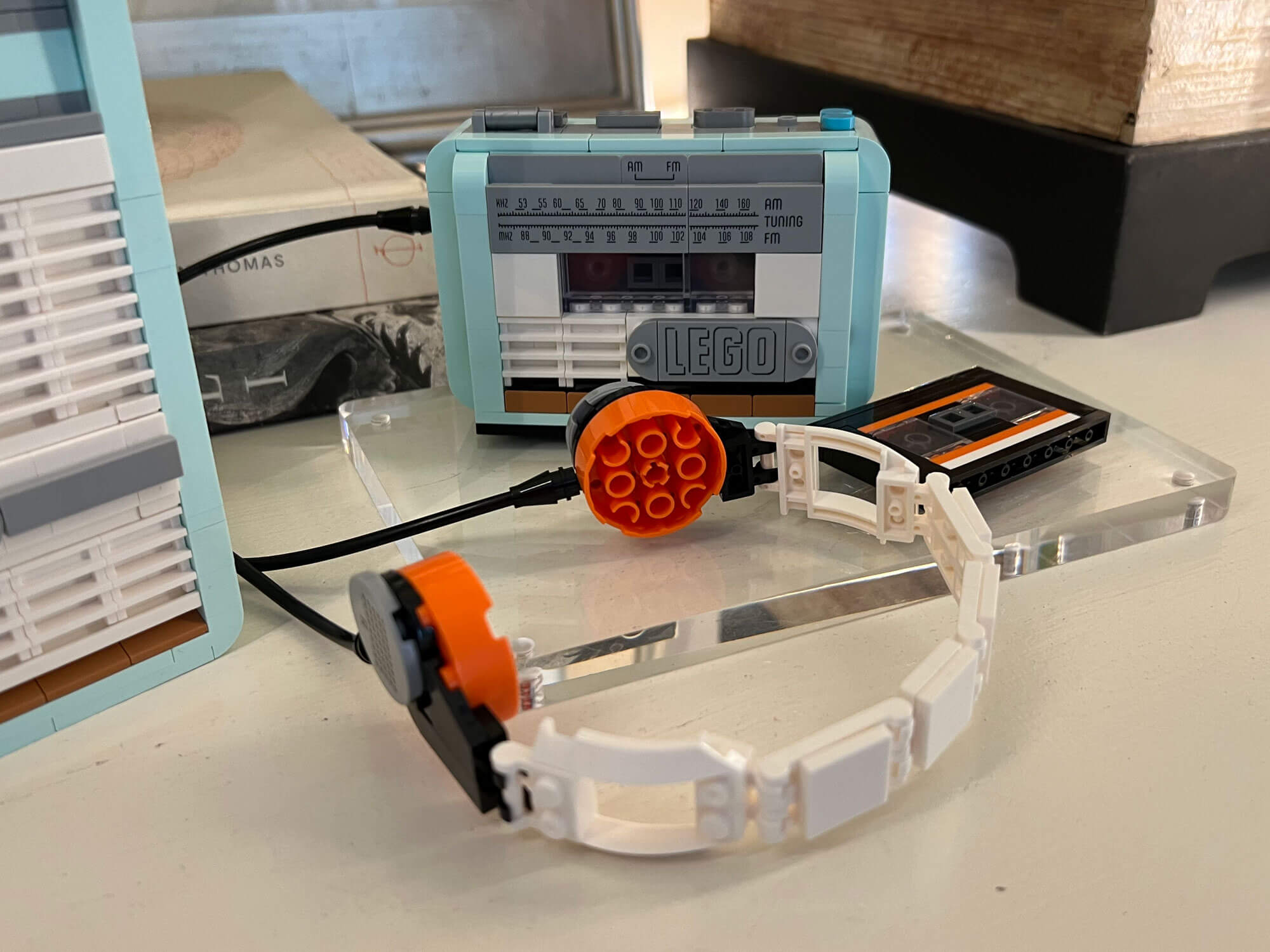 Act2Art | LEGO Retro Radio Upgrade - 1970s Charm with 2020s Technology