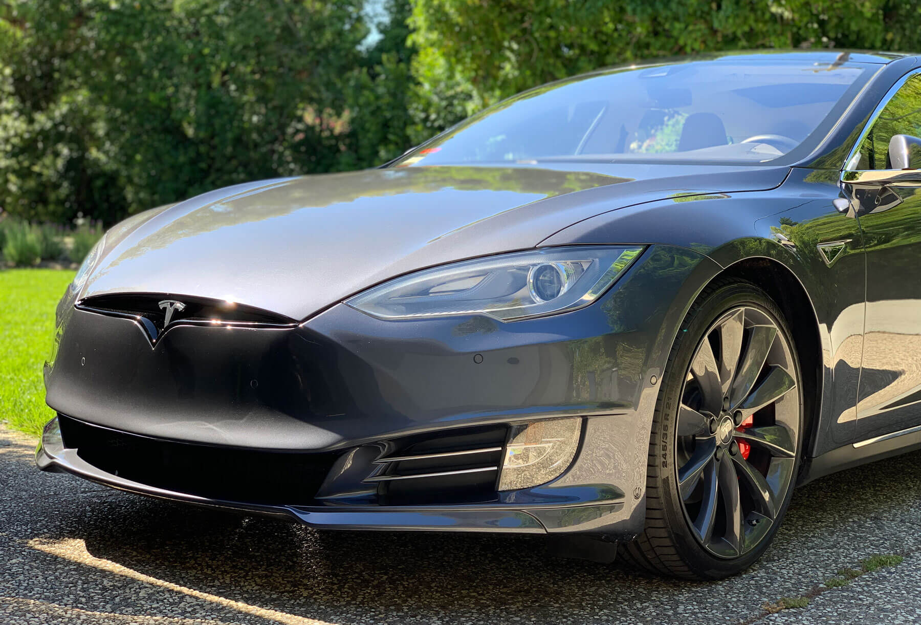 Act2Art | Tesla Front-End Refresh